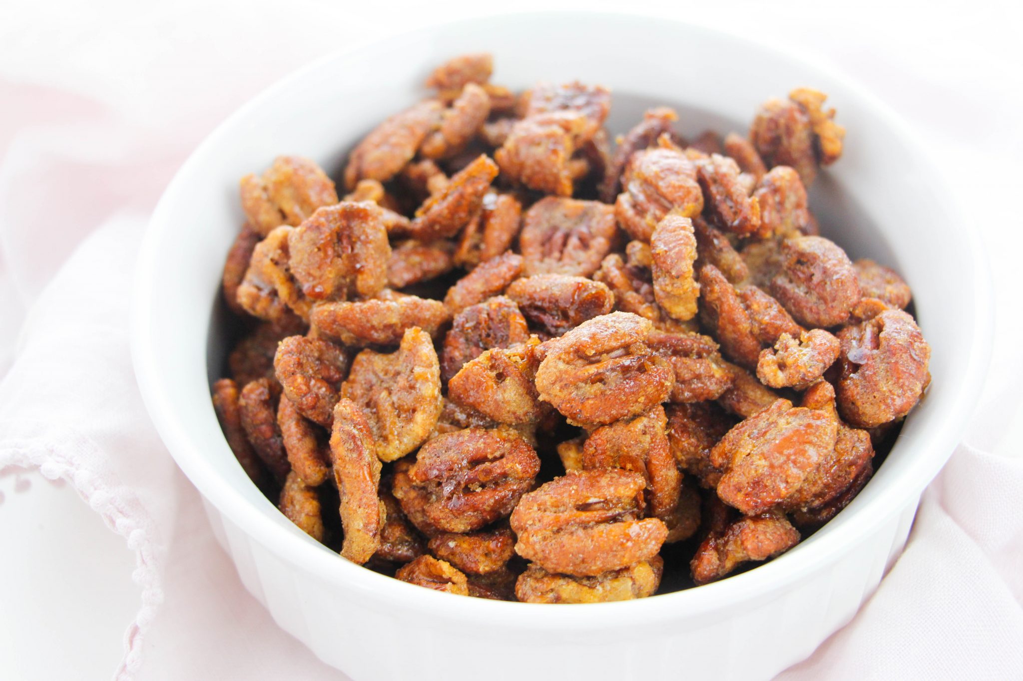 Caramelized Pecans: Easy, Crunchy, and Perfect for Snacking or Gifting