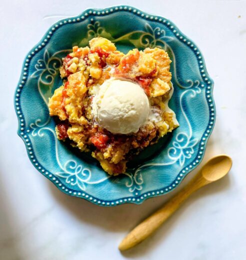 Simple Dump Cake Recipes Using Cake Mixes for Easy Desserts