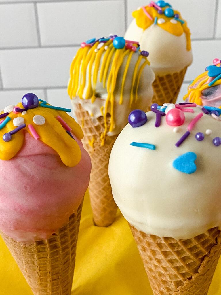 We All Scream For Ice Cream With These Adorable Ice Cream Cone Cake Pops We All Scream For Ice Cream With These Adorable Ice Cream Cone Cake Pops