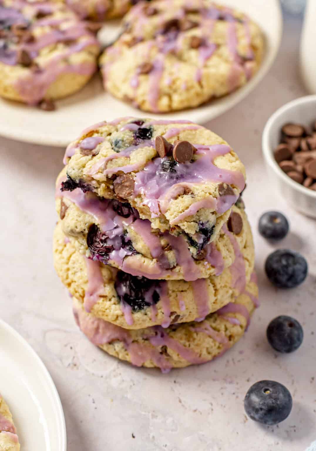 Blueberry Chocolate Chip Cookies: The Ultimate Sweet and Tangy Indulgence!