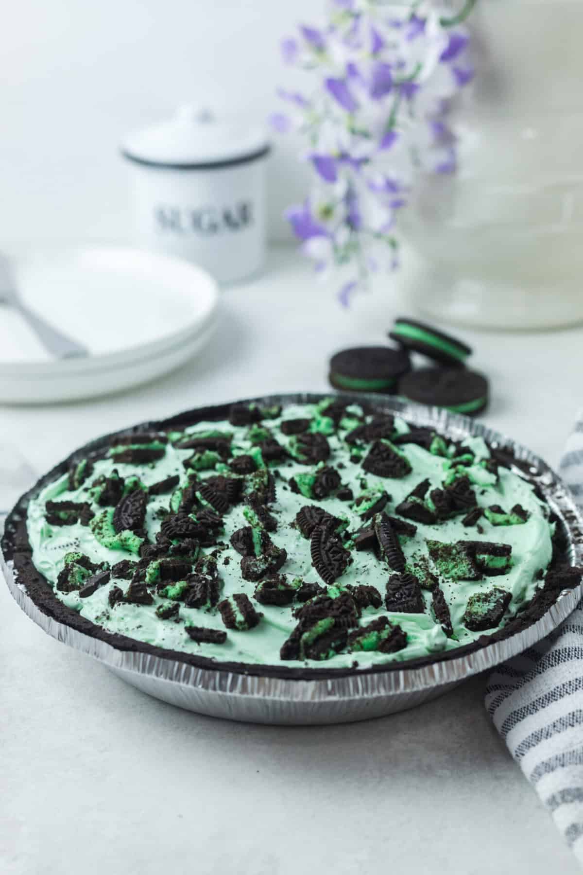 No-Bake Mint Oreo Pie Recipe: A Cool and Creamy Delight