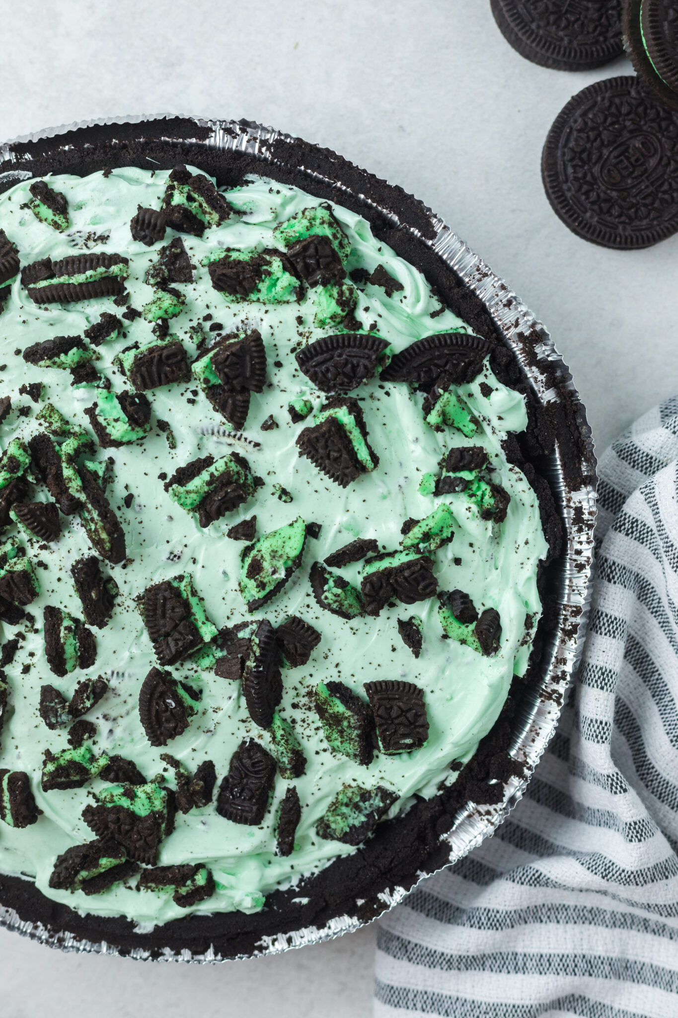 Mint Oreo Pie Recipe – Easy No-Bake Dessert with Creamy Mint Filling