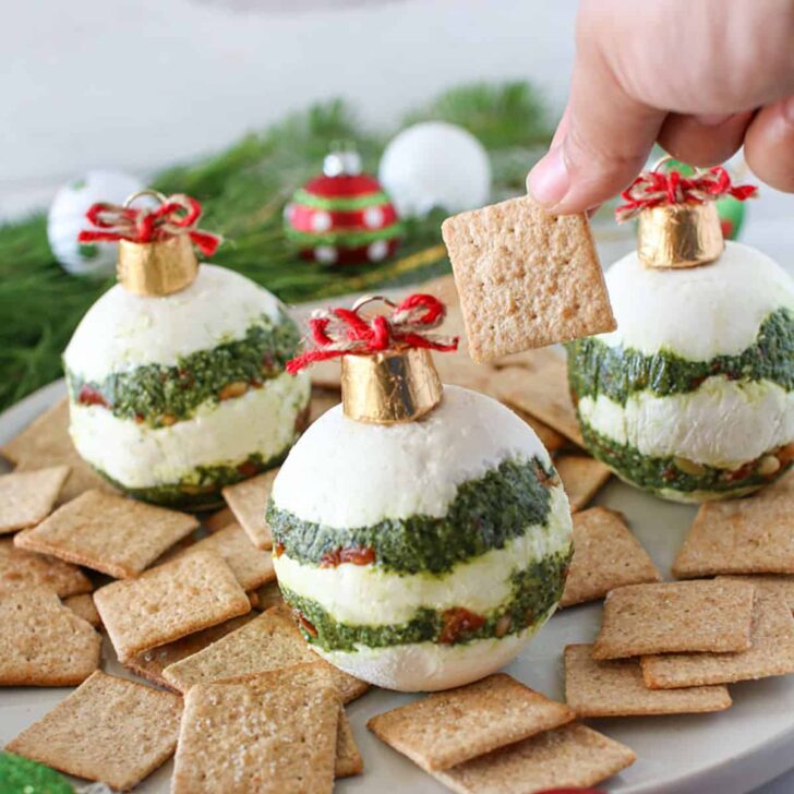 Christmas Cheese Ball Recipes (Festive, Easy & Crowd-Pleasing)