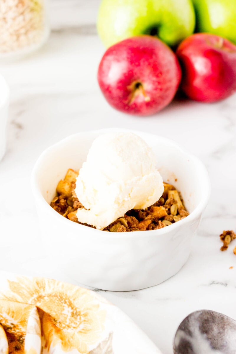 Air Fryer Apple Crisp That’s Quick, Cozy, and Packed with Flavor