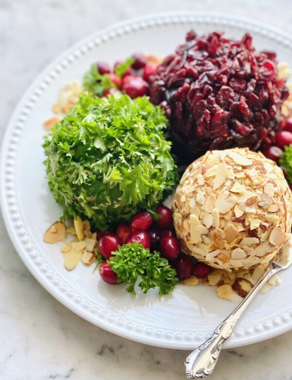 Christmas Cheese Ball Recipes (Festive, Easy & Crowd-Pleasing)