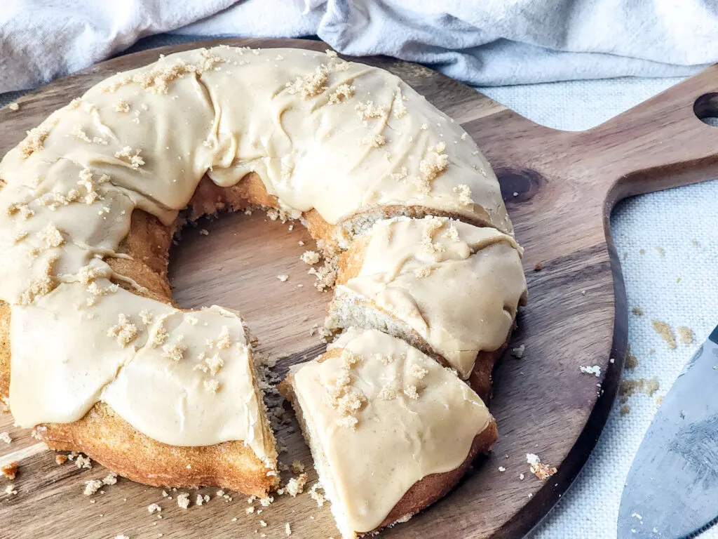 This Classic Vanilla Bundt Cake is Easy and Delicious!