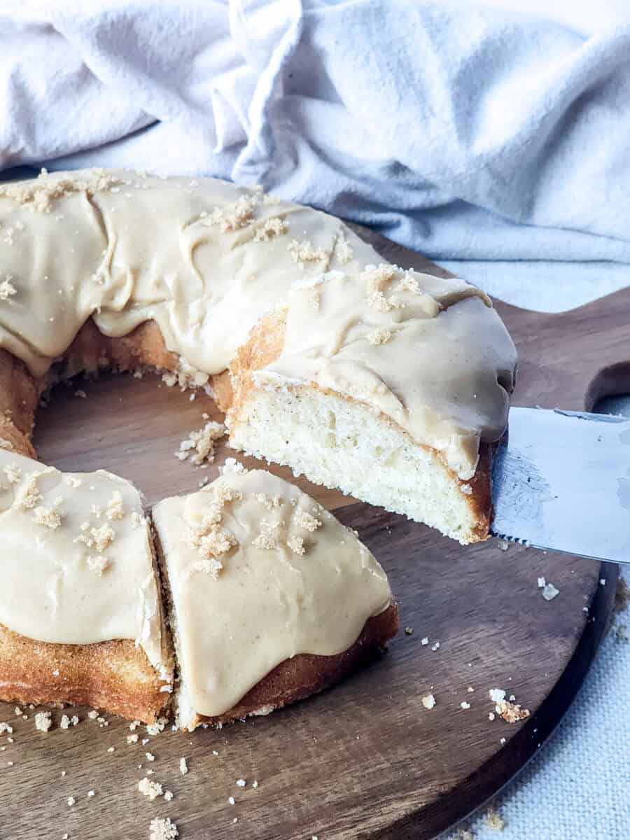 This Classic Vanilla Bundt Cake is Easy and Delicious!