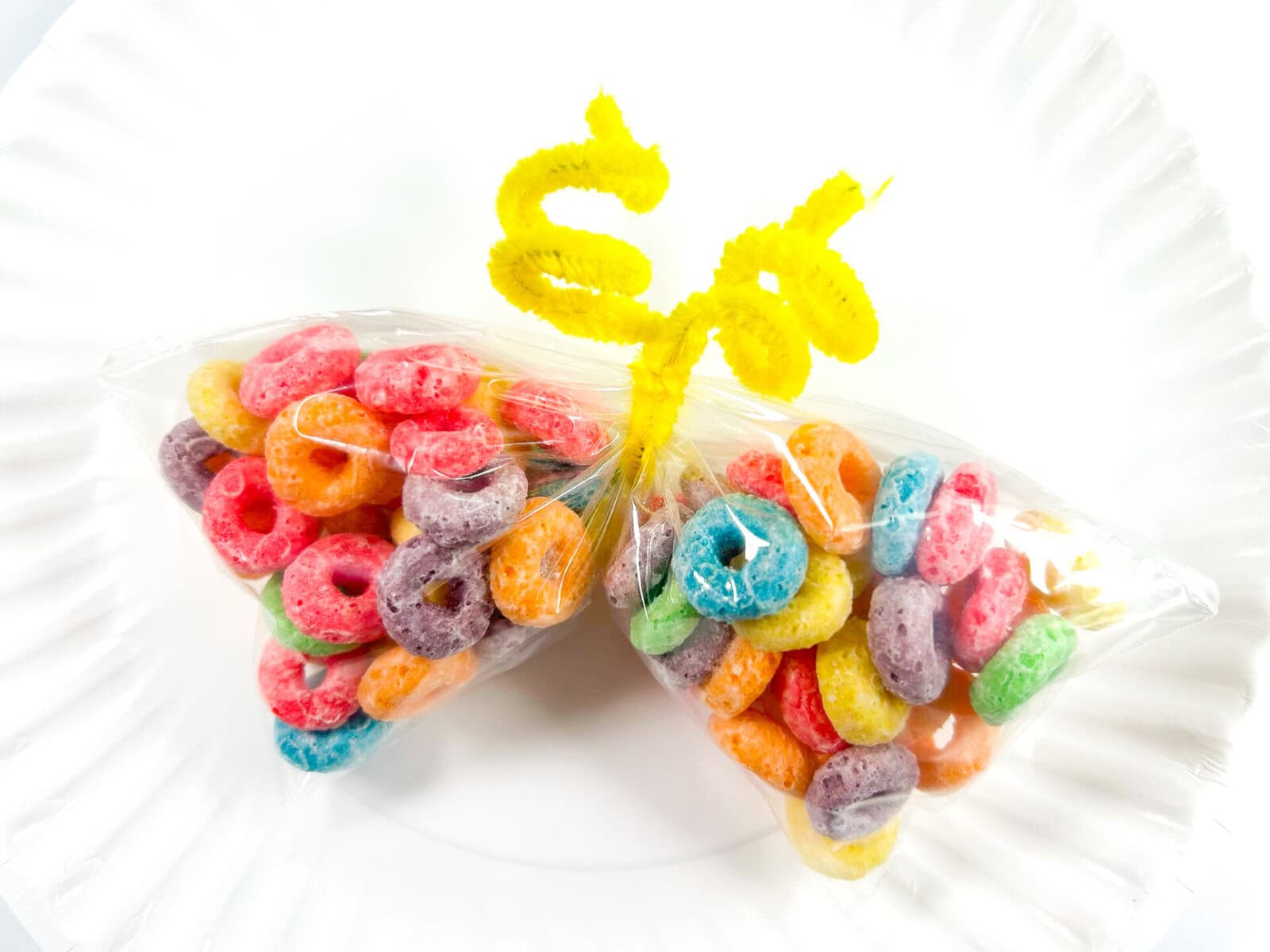 How to Make Adorable Butterfly Snack Bags for Kids’ Parties & Outdoor Fun