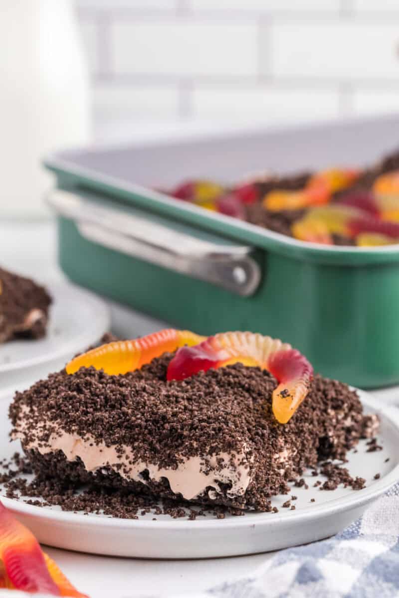 Our Dirt Cake Recipe Without Cream Cheese is a Fun Dessert Idea!
