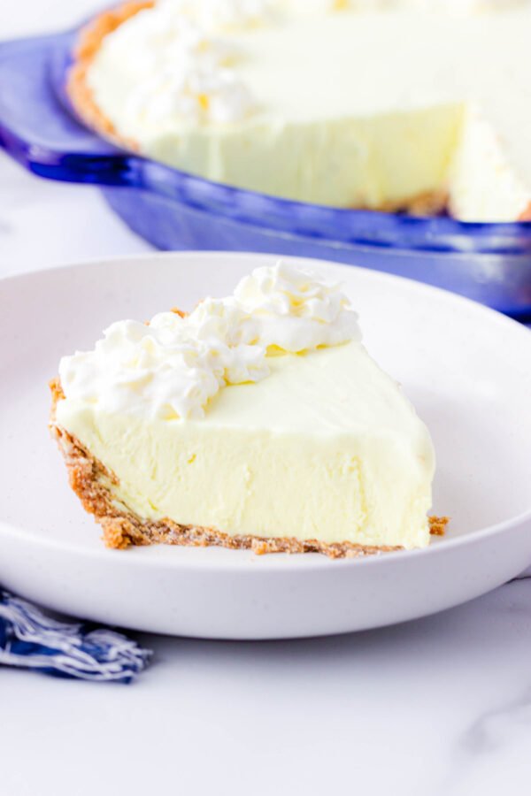 The Ultimate Frozen Lemonade Pie Recipe for Hot Summer Days