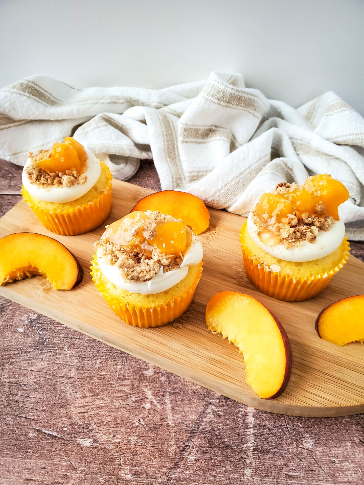 Peach Cobbler Cupcake Recipe: A Perfect Combination of Sweet and Savory
