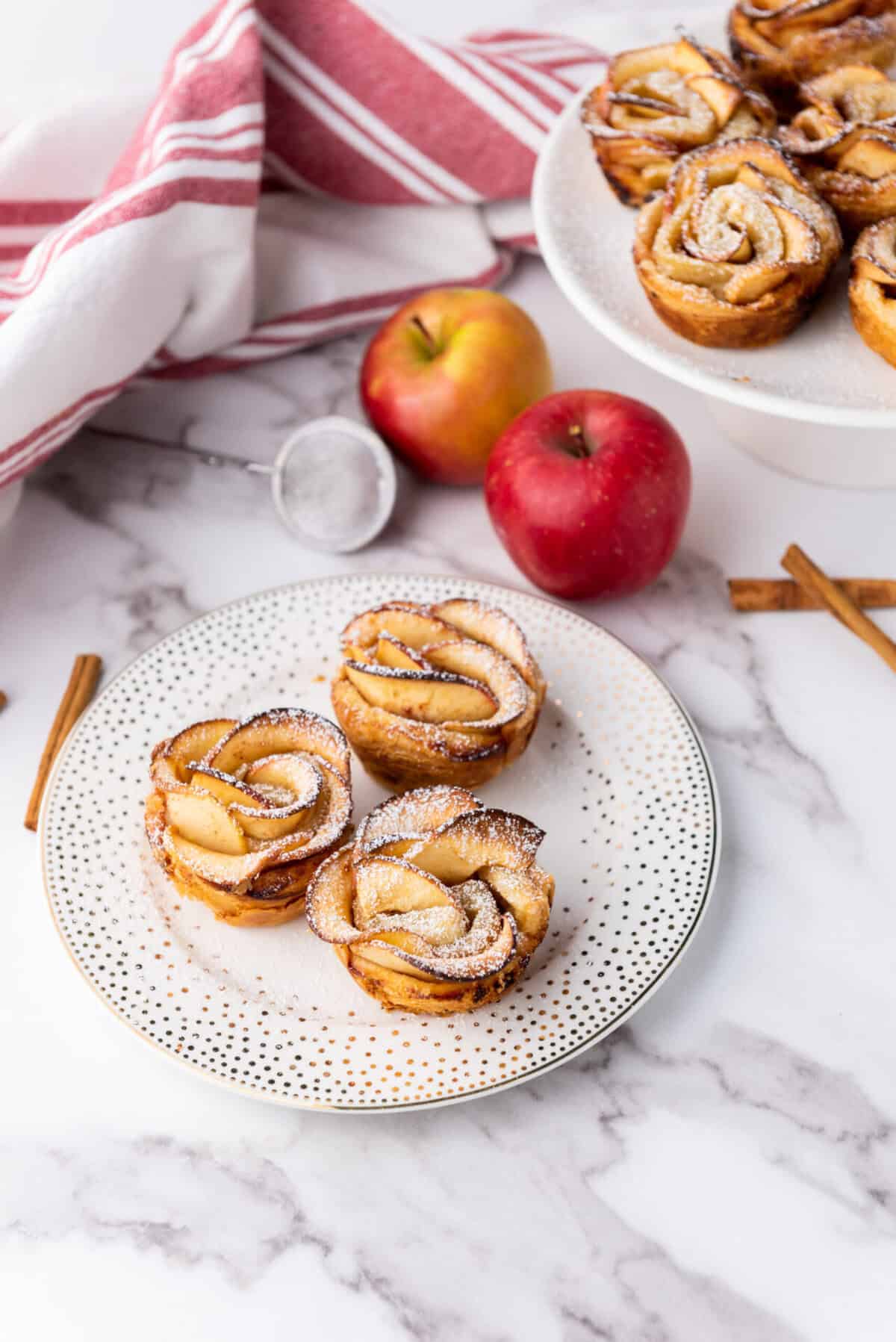 Apple Roses Recipe: How to Make an Impressive Dessert with Puff Pastry