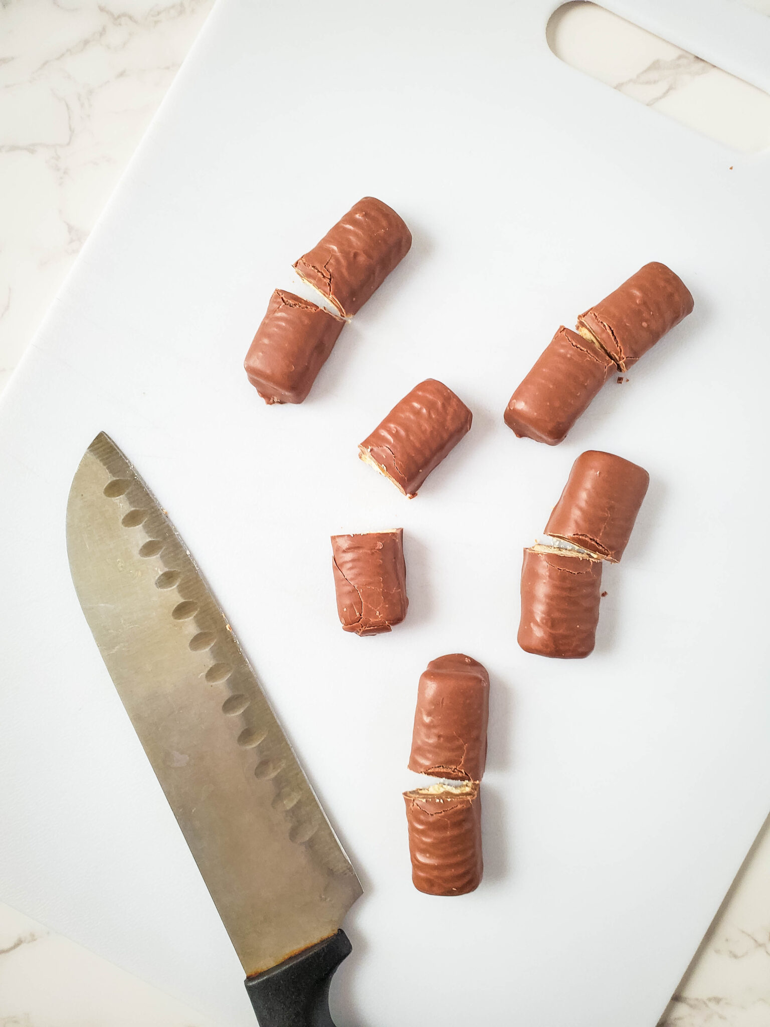 How to Make Must Try Twix Cupcakes at Home
