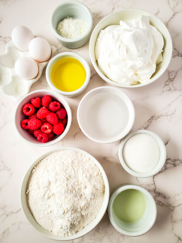 Learn How to Make an Easy Yellow Sheet Cake Recipe