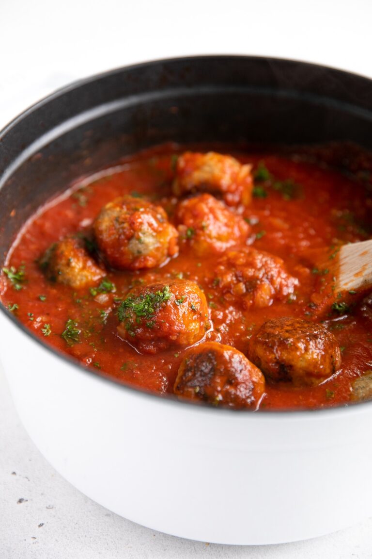 Italian Sunday Dinner Recipes: Traditional Dishes for the Whole Family