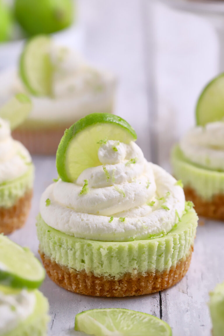 Irresistible Mini Key Lime Cheesecakes: Tangy & Creamy Delights!