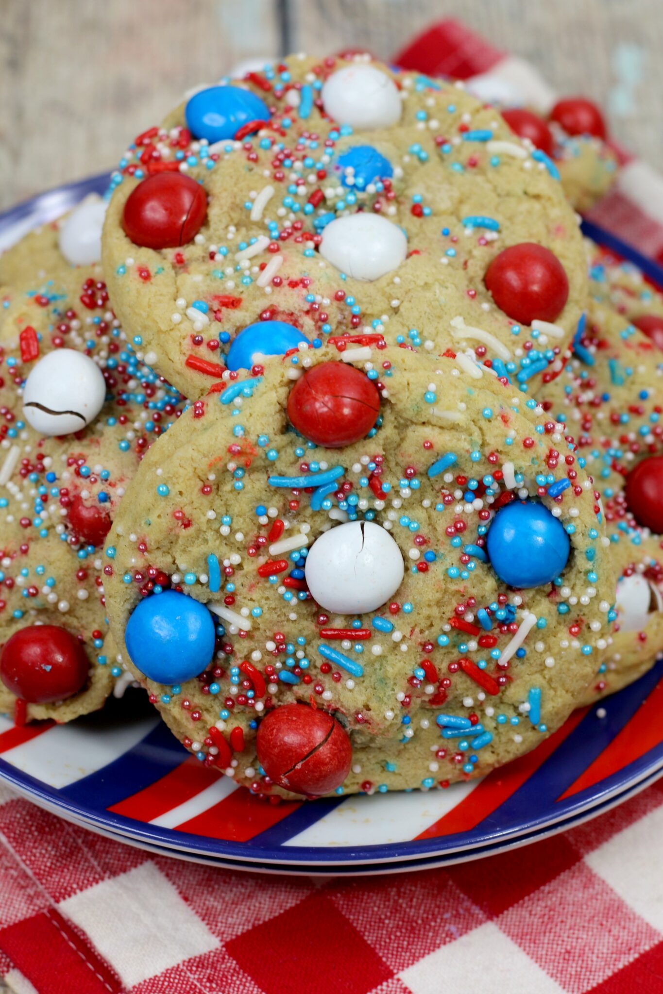 Find a New Family Favorite with These Memorial Day Cookies Ideas