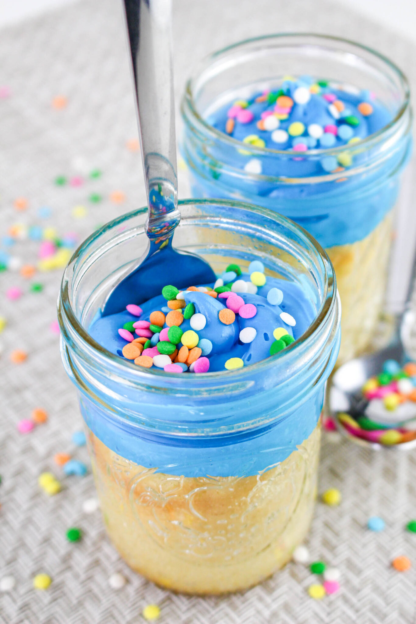 Cake in a Jar Recipe – Easy Layered Dessert (Giftable!)