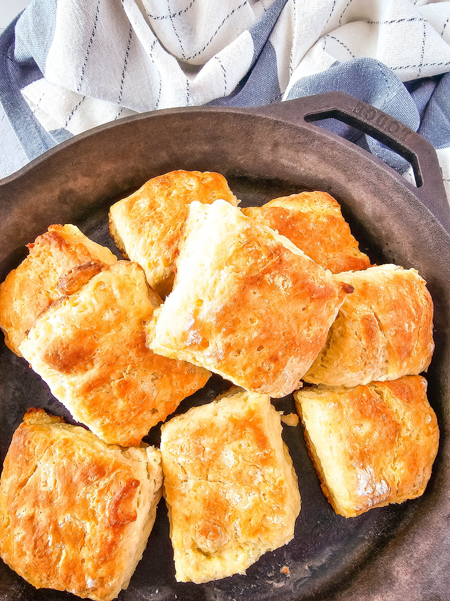 Perfect Buttermilk Pan Biscuits Recipe – Fluffy, Tender, and Easy