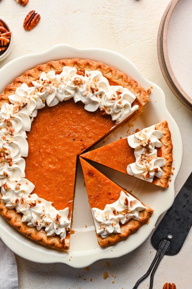 Fall Pie Recipes to Bake This Season: From Classics to Creative Twists