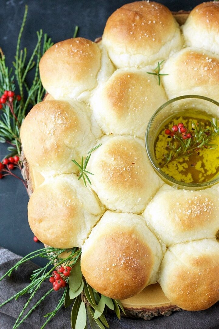 Christmas Bread Recipes (Festive, Easy & Family-Favorite)