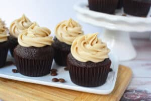 Coffee Cream Cheese Frosting – Creamy, Easy & Delicious [Recipe]